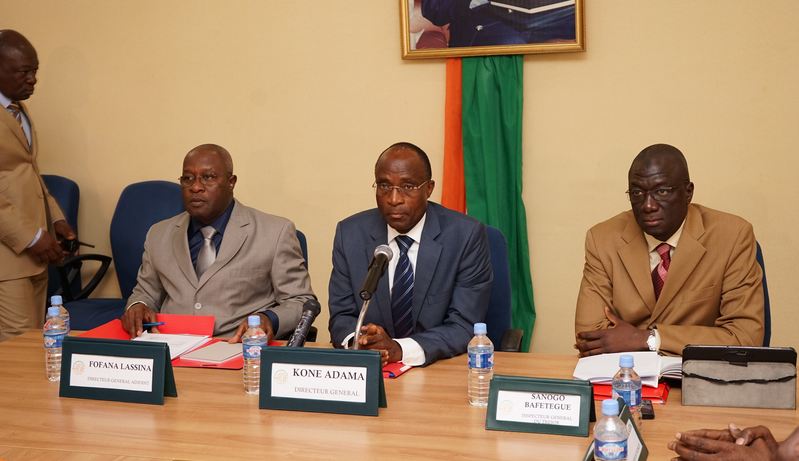Côte d'Ivoire: les cadres du Trésor public formés sur la notation ... Côte d'Ivoire: les cadres du Trésor public formés sur la notation ...